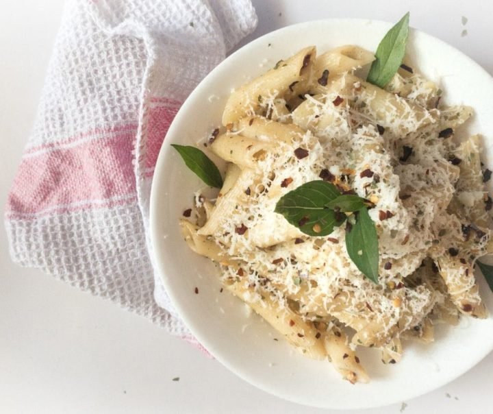Easy White Sauce Penne Pasta
