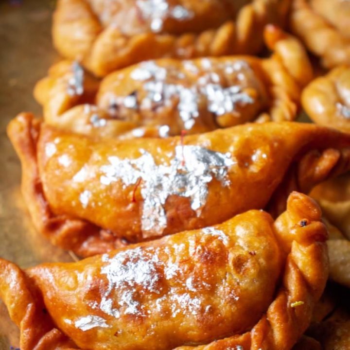 Mawa Gujia Recipe with Step By Step Pictures (& VIDEO)