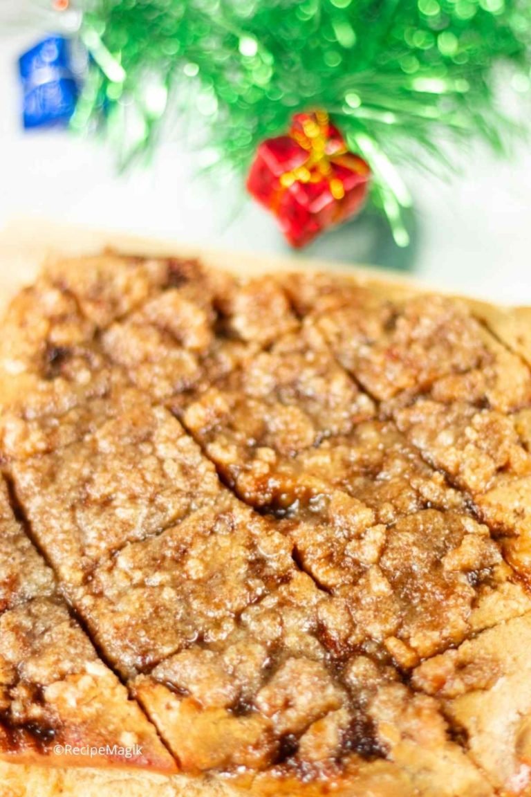 Gingerbread Crumb Cake