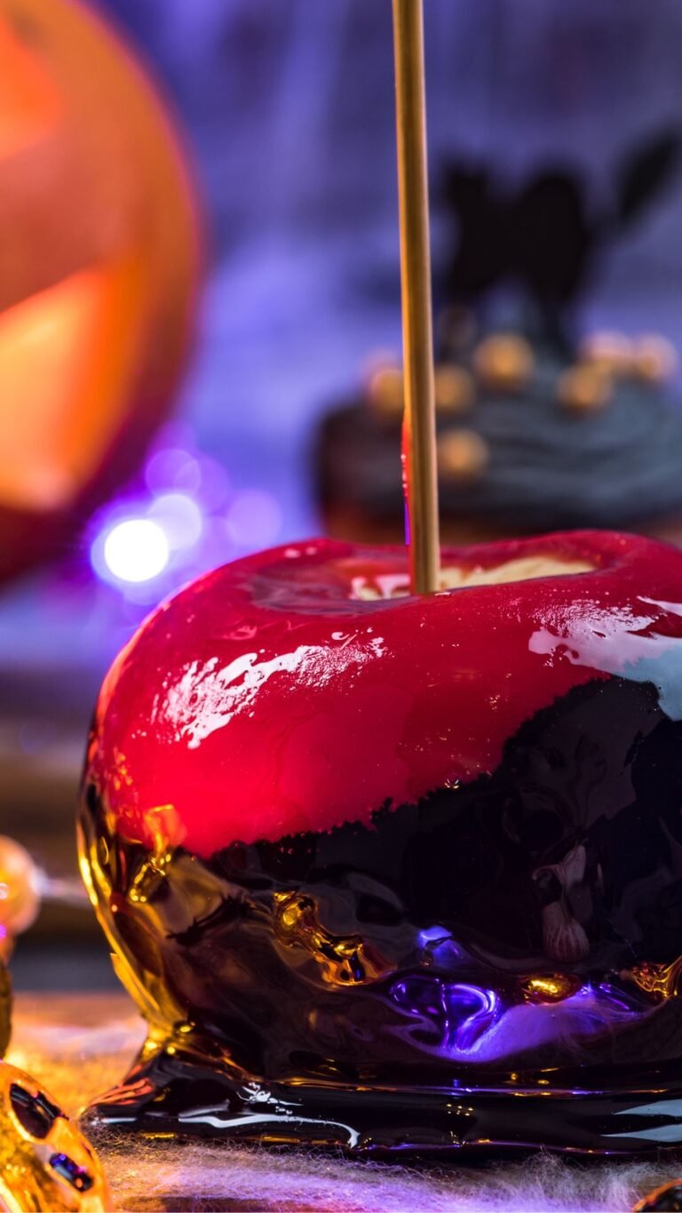 Easy Halloween Candy Apples