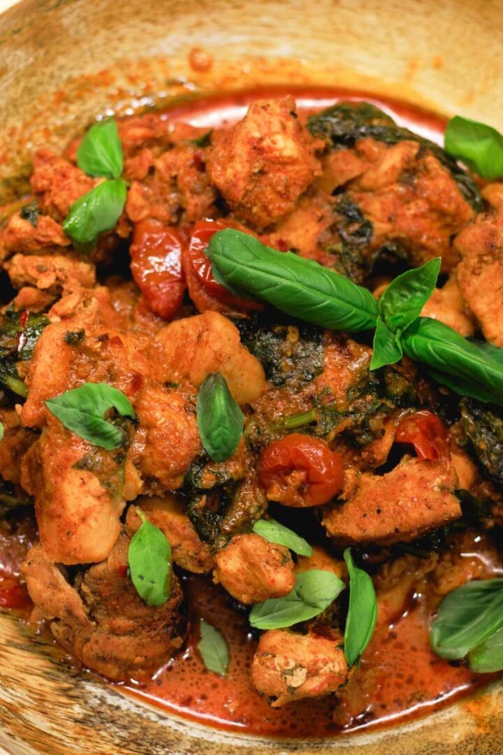 Tuscan Chicken recipe with sun-dried tomatoes and spinach