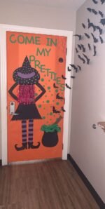 30 Easy Halloween Classroom Decorations