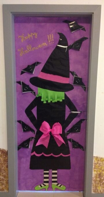 30 Easy Halloween Classroom Decorations