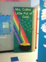 DIY March door and Bulletin board decor for St. Patrick's Day