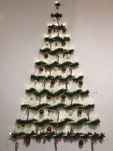 Easy DIY Christmas Decorations for Small Spaces