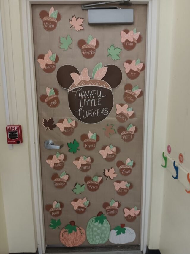 Thanksgiving Classroom Door and Bulletin boards