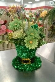 Magical St. Patricks Day Crafts Using Dollar Tree Items - RecipeMagik